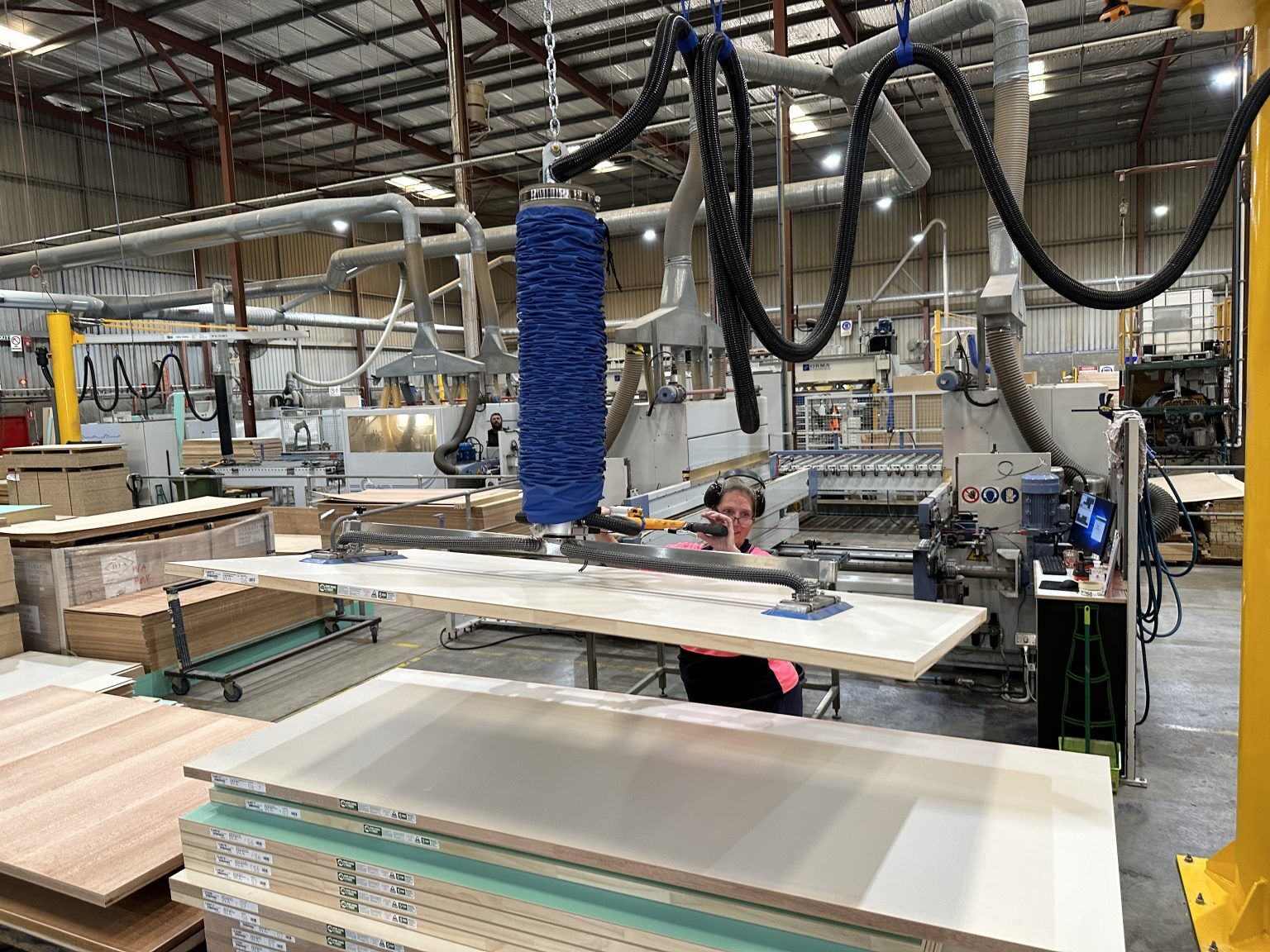Materials Handling Solutions Homepage - MHS Materials Handling Solutions
